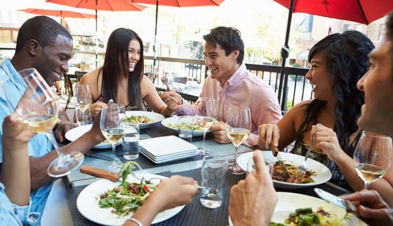 How to Have Fun with Friends: 30 Really Fun Ways to Beat Boredom