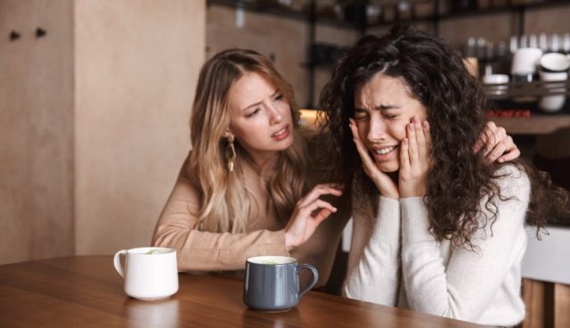 30 Touching Ways to Make Someone Feel Better & Help a Sad Friend