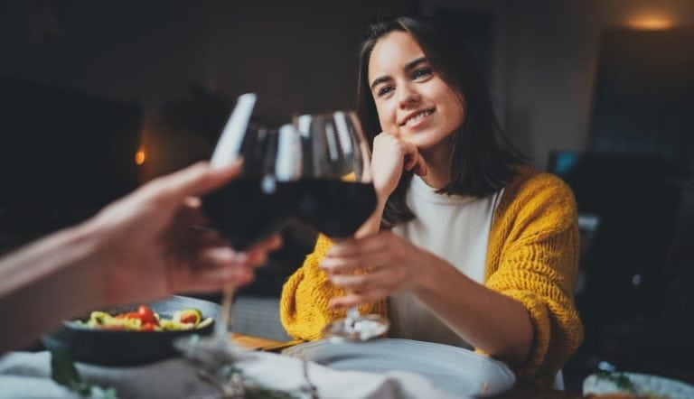 Love Bombing: What It Is, How It Works & 21 Signs You’re Being Manipulated