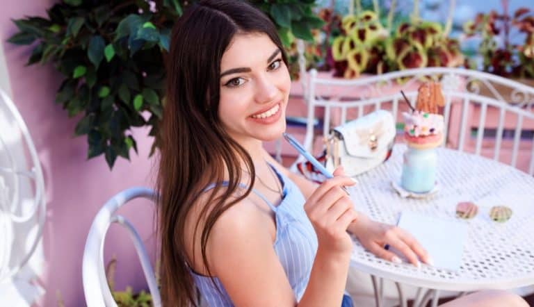 Daddy Issues: 36 Signs, How It Affects You & Ways to Overcome It as a ...