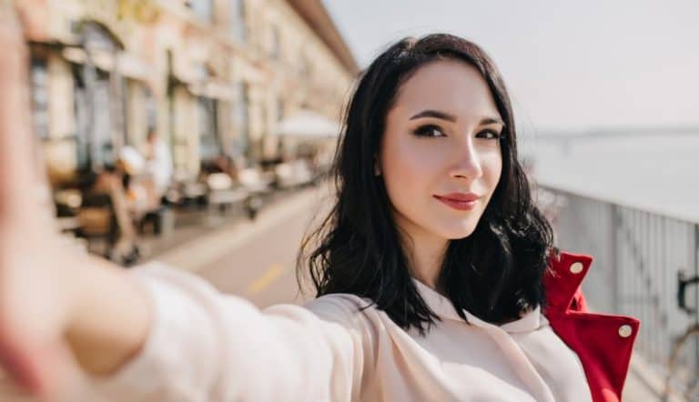 Sigma Female: What Makes Her, 33 Traits & BIG Strengths that Roar Silently